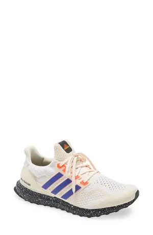 Adidas Ultraboost 5X Running Shoe Wonder White/ Solar Red