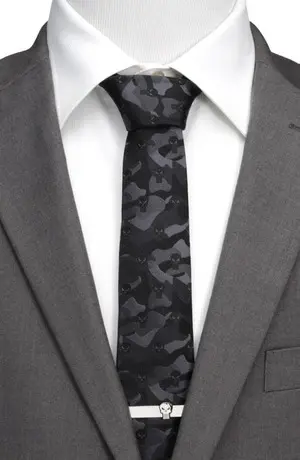 CUFFLINKS, INC. The Punisher Silk Tie - Black