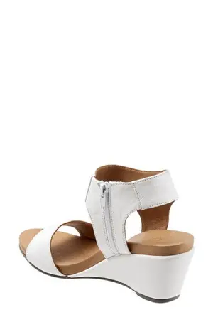 BUENO Ida Wedge Sandal - White Leather