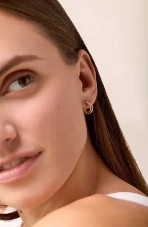 Bony Levy 14k Gold Overlap Hoop Earrings