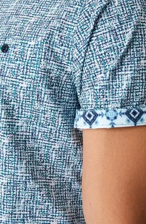 7 Diamonds Fascination Street Short Sleeve Stretch Button-up Shirt