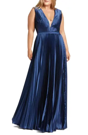 Mac Duggal Pleated Plunge Gown Midnight Blue