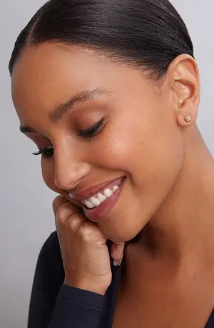 Lagos Caviar 18k Stud Earrings