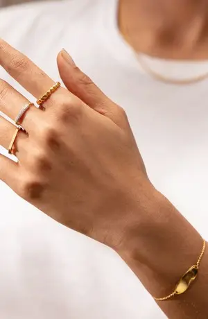 Monica Vinader Nura Tiny Oval Plate Bracelet