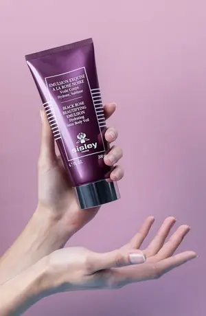 Sisley Black Rose Beautifying Emulsion