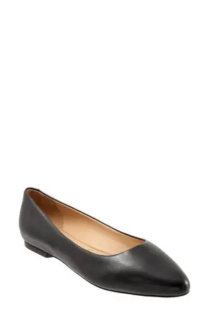 Women's Trotters Black Leather Flats