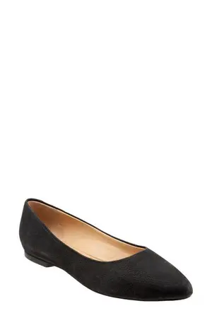 Trotters Estee Ballet Flat - Black Nubuck
