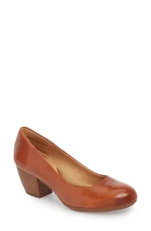 Comfortiva Pointed Toe Pumps