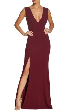Dress The Population Sandra Plunge Crepe Trumpet Gown - Burgundy