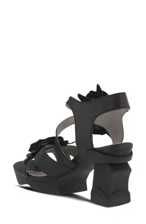 SPRING STEP SHOES Shelly Sandal - Black Leather
