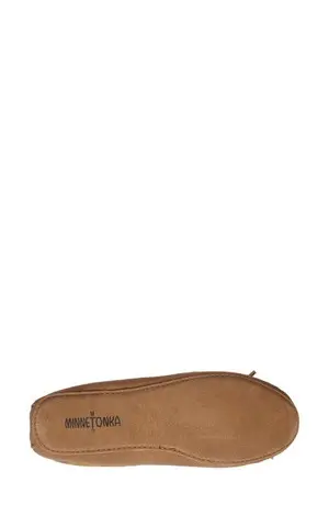 Minnetonka Sheepskin Slipper - Tan Suede