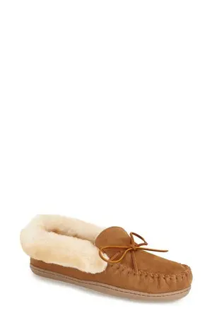 Minnetonka Alpine Shearling Slipper - Tan Suede