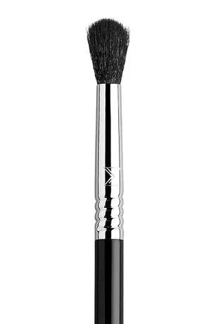 SIGMA BEAUTY E38 Diffused Crease™ Brush