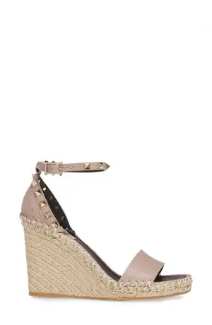 Valentino Garavani Rockstud Espadrille Wedge - Poudre Leather