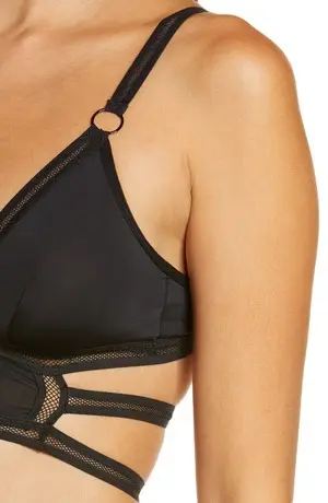 HAUTY Along The Lines Bra & High Waist Panties Set - Black