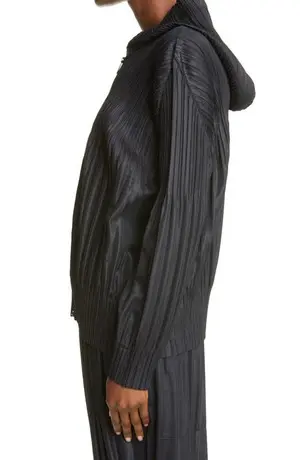 Issey Miyake Pleated Zip-up Hoodie - Black