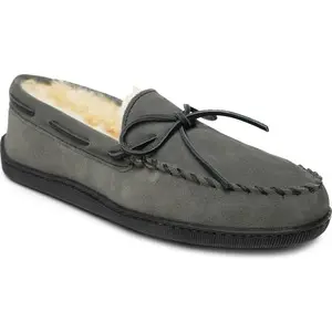 Minnetonka Genuine Shearling Lined Slipper - Grey Suede