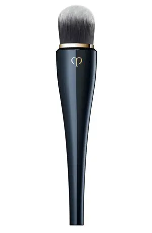 CLE DE PEAU BEAUTE Light Coverage Foundation Brush - No Color
