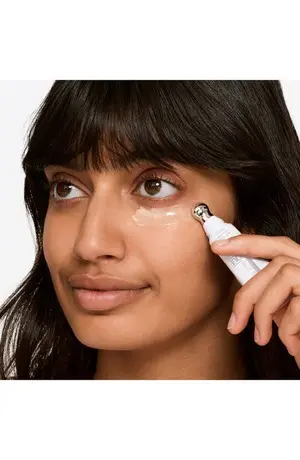 CLINIQUE Even Better Eyes™ Dark Circle Corrector Under Eye Cream To Hydrate - No Color