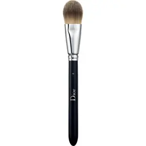 Dior No. 11 Light Coverage Fluid Foundation Brush - No Color