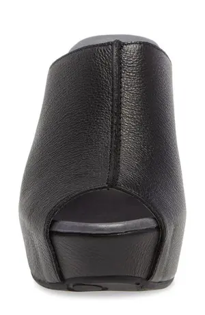CHOCOLAT BLU Wynn Peep Toe Mule - Black Leather