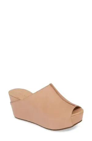 CHOCOLAT BLU Wynn Peep Toe Mule - Nude Leather
