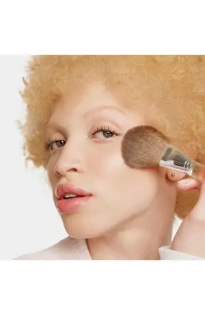 CLINIQUE Powder Brush For Pressed & Loose Powder - No Color
