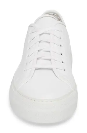 COMMON PROJECTS Tournament Low Top Leather Sneaker