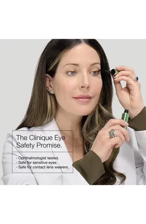 CLINIQUE Eyeshadow Brush - No Color