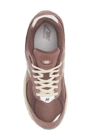 NEW BALANCE 2002r Athletic Sneaker - Black Fig