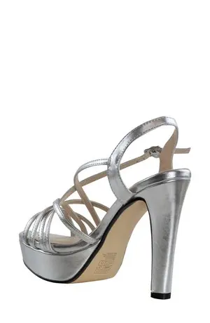TOUCH UPS Wren Platform Sandal - Silver