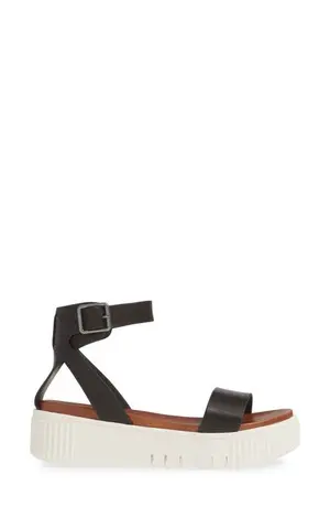 Mia Lunna Platform Sandal - Black