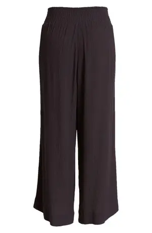 Tommy Bahama Caicos Crinkle Crop Pants