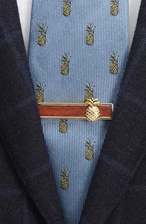 CUFFLINKS, INC. Cufflinks