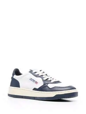 AUTRY Medalist Microperforated Low Sneakers - Blue