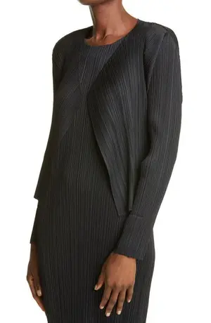 Issey Miyake Pleated Crop Cardigan - Black