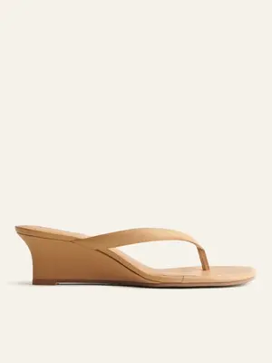 REFORMATION Amelia Thong Wedge Sandal Buff