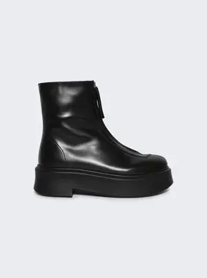 THE ROW Zipped Ankle Boots - Black