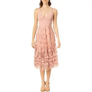 Dress The Population Darleen V-neck Embroidered Mesh Cocktail Dress - Blush