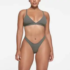 SKIMS Fits Everybody Triangle Bralette Gunmetal