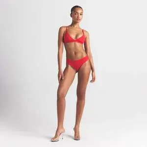 SKIMS Fits Everybody Thong - Cherry