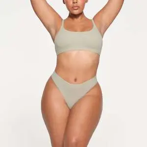 SKIMS Thong | Medium Neutral | 2xs | Fits Everybody Talc