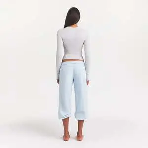 SKIMS Long Sleeve T Shirt | | | Cotton Jersey - Light Heather Grey