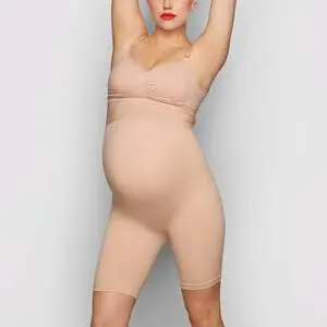 SKIMS - Maternity Sculpting Short Mid Thigh