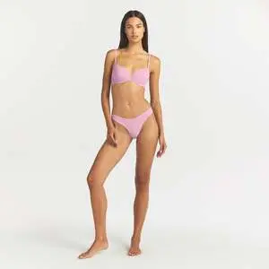 SKIMS Dipped Front Thong | | | Fits Everybody - Bubble Gum