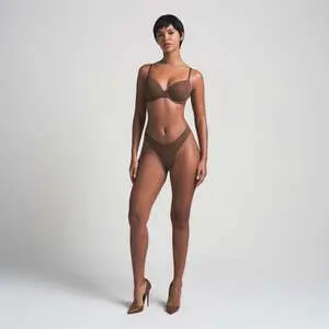 SKIMS Fits Everybody Dipped Front Thong - Jasper