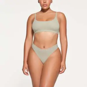 SKIMS Scoop Bralette | Medium Neutral | 2xs | Fits Everybody Talc