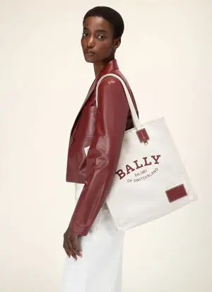 Bally Crystalia