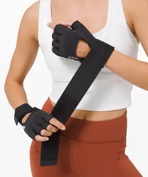 Lululemon Push The Limit Training Gloves