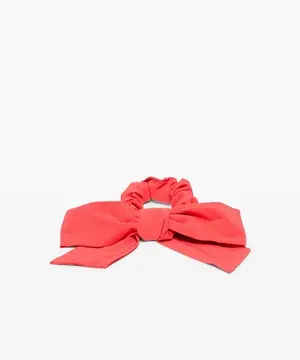 Lululemon Uplifting Scrunchie Pink